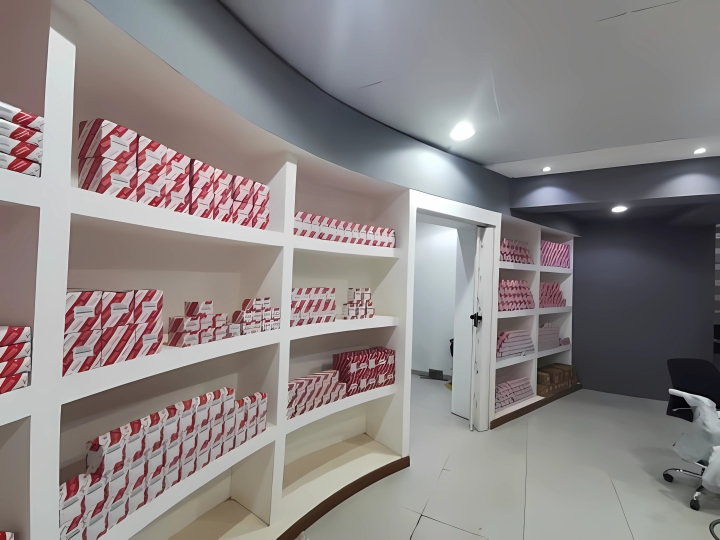 Golden Chains Trading LLC